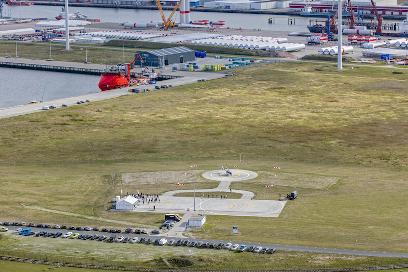 Shell Aviation gaat brandstof leveren voor heliport Eemshaven ...